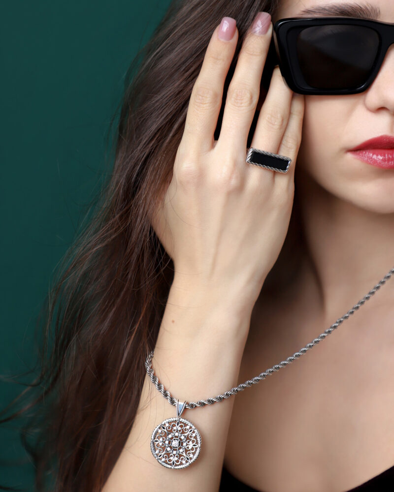 Medallion “Arot” - GAVIT - Silver Collection